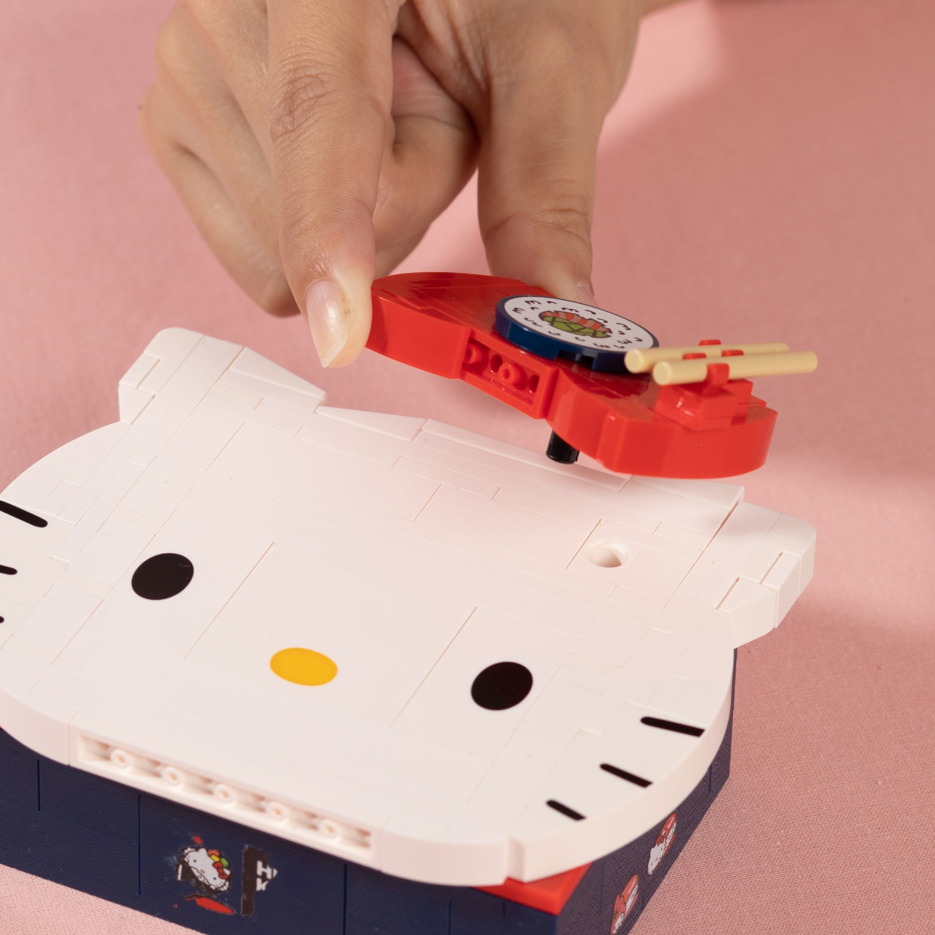 Brickcraft x Hello Kitty – Adorable Brick Building Sets